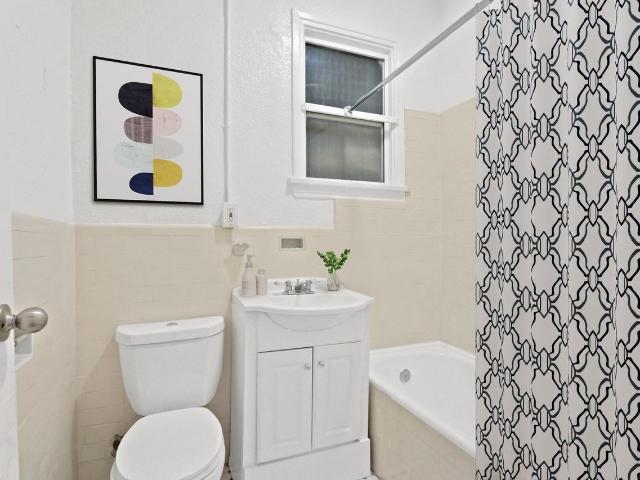 1843 North Cherokee Studio Apartment for Rent at 1843 N Cherokee Ave, Los Angeles, CA 90028 Hollywood Hills West