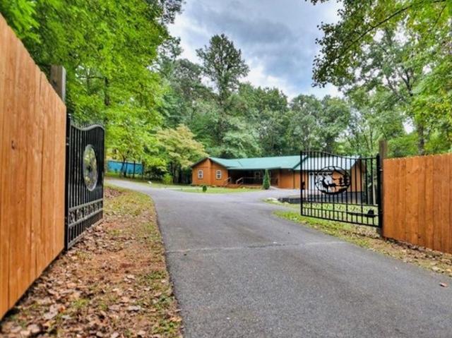 1843 Old Mobile Rd, McCaysville, GA 30555