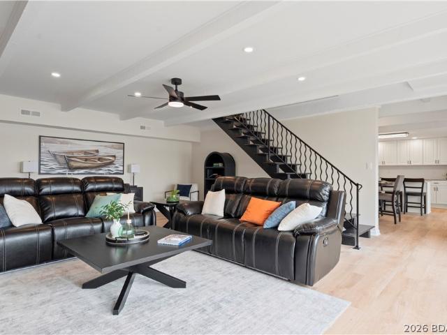 1843 Chimney Point