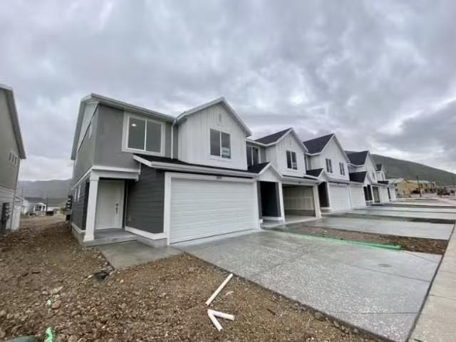 1843 East Eagle View Lane 1843 E Eagle View Ln