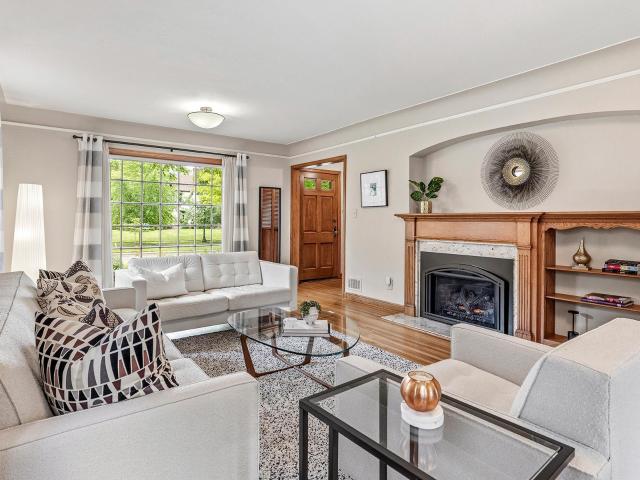 1843 Highland Parkway