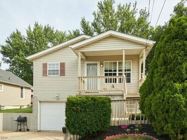 1843 Springfield Center Rd, Akron, OH 44312
