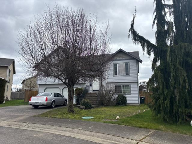 184th Street Ct E