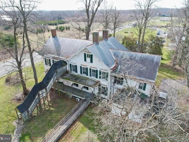 184 186 State Hwy, Holmdel, NJ 07733