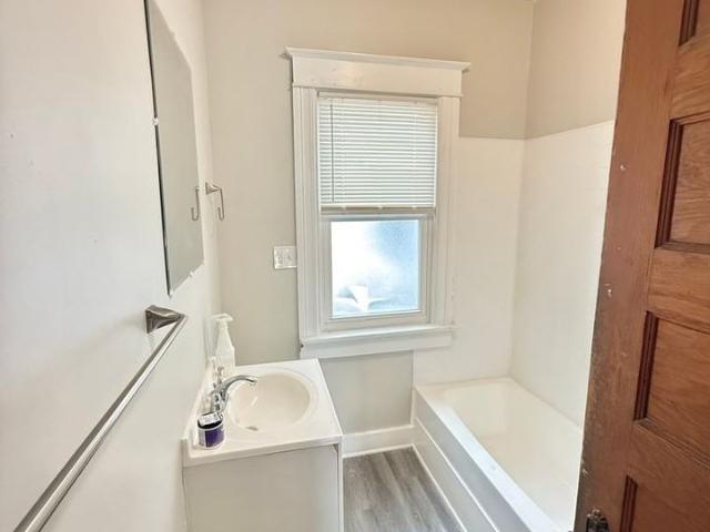 184 186 Warwick Avenue 4 Bedroom Apartment for Rent at 184 Warwick Ave, Rochester, NY 14611 19th Ward