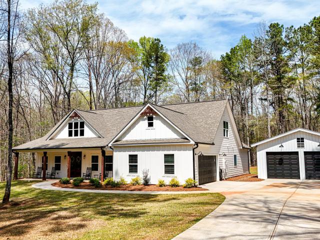 184 Clearview Drive W
