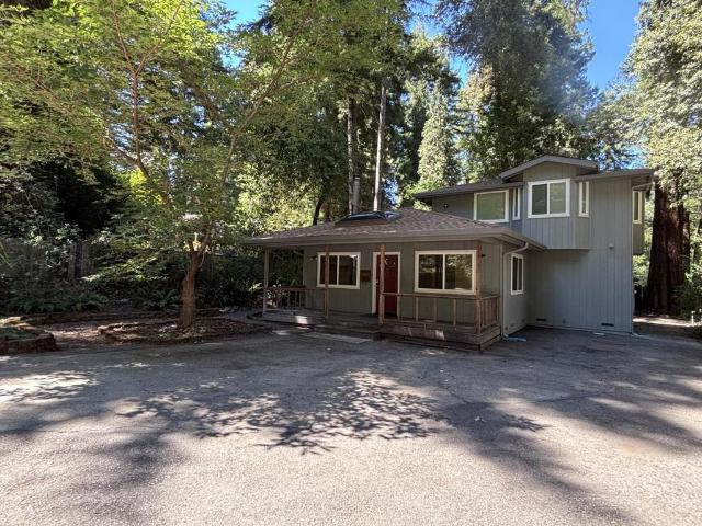 184 Acorn Drive