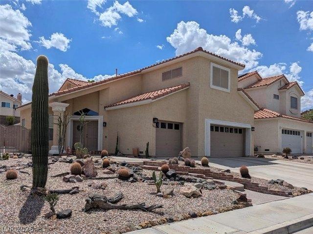 184 Adomeit Dr, Henderson, NV 89074