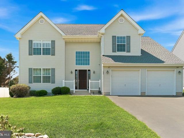 184 Barracuda Rd, Manahawkin, NJ 08050