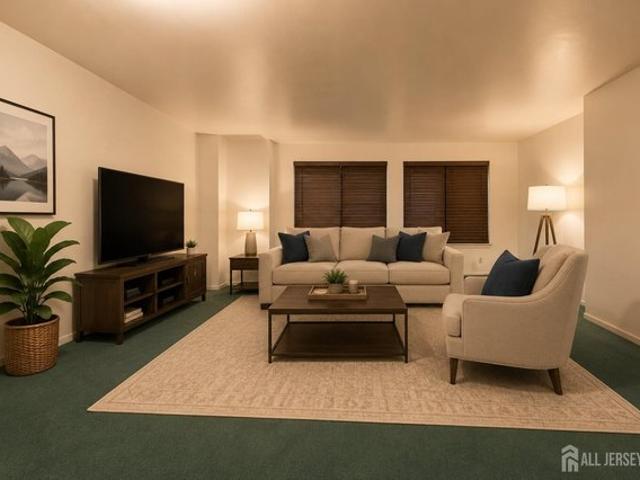184 Bexley Ln, Middlesex, NJ 08854