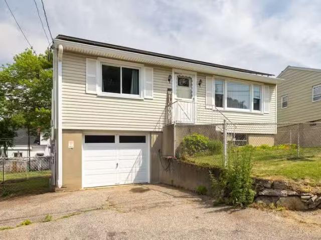 184 Bennett Avenue, Waterbury, CT 06708 648498093