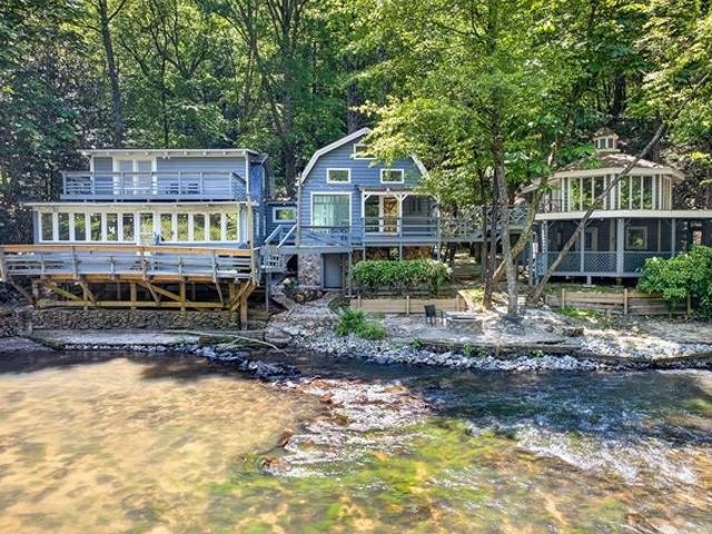 184 Grey Fox Trl, Ellijay, GA 30536