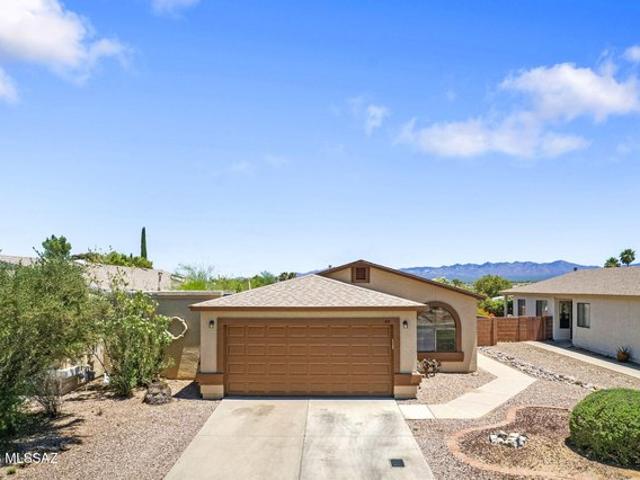 184 E Camino De Diana, Green Valley, AZ 85614