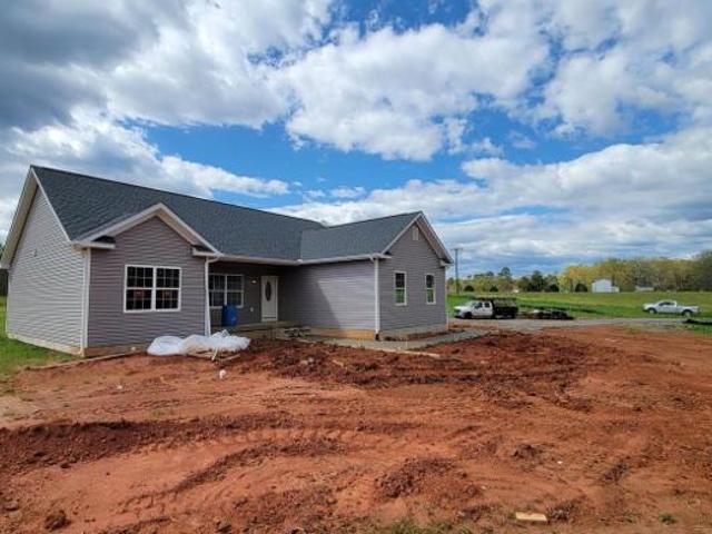 184 Firehouse Dr, Louisa, VA 23093