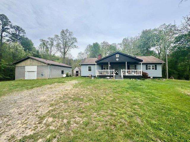 184 KY 1624, Flatgap, KY 41219