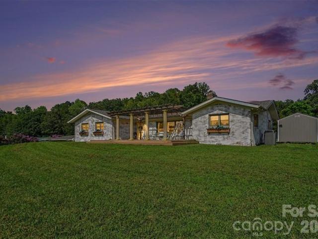 184 Hawkins Holler Dr, Salisbury, NC 28146