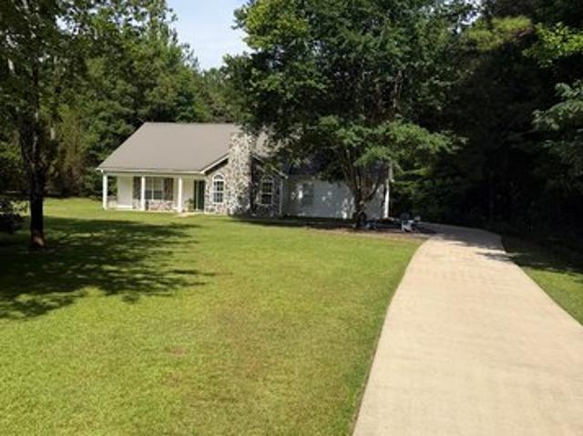 184 Lee Thompson Rd, Moreland, GA 30259