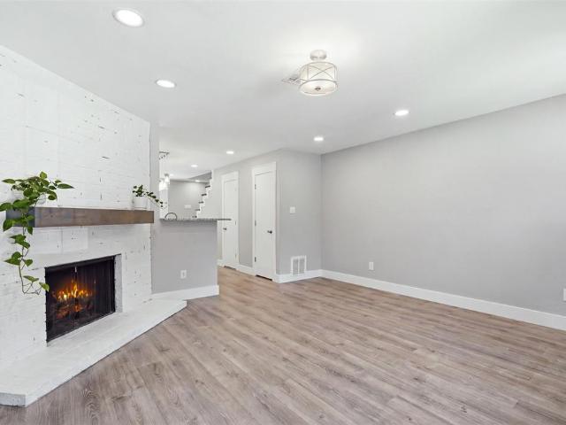 184 Merlin Way