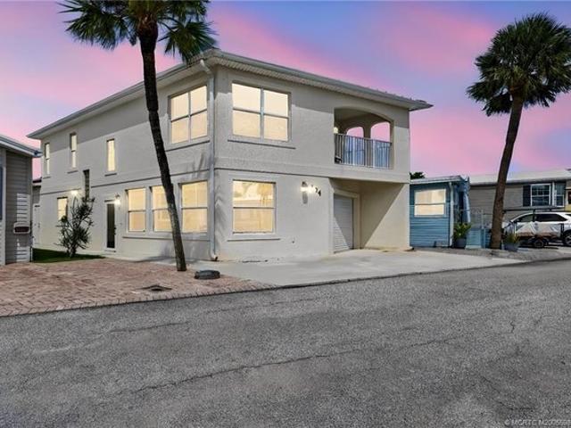 184 Nettles Blvd, Jensen Beach, FL 34957
