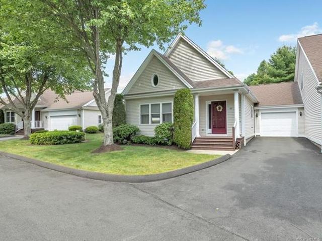 184 Summerfield Gardens 184, Shelton, CT