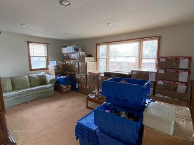 184 Roslyn Rd, Mineola, NY 11501