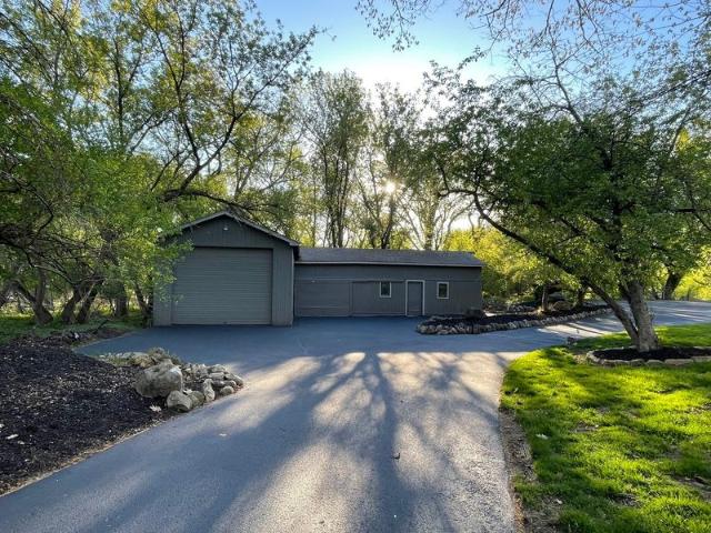 184 River Rd # A #, Lake Barrington, IL