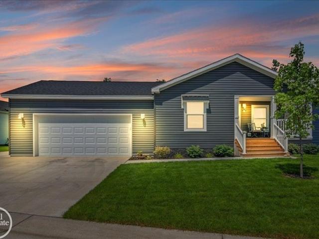 184 Riviera Dr, Lapeer, MI 48446