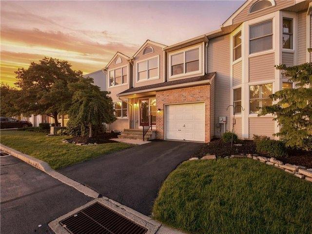 184 Riding Cir Unit 184, Macungie, PA 18062
