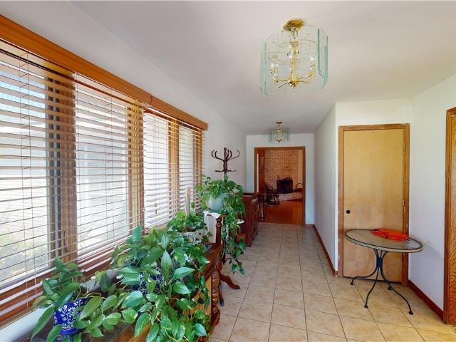 184 Russell Road