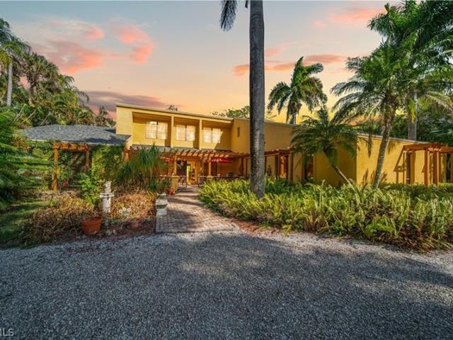 184 W Mariana Ave, North Fort Myers, FL 33903