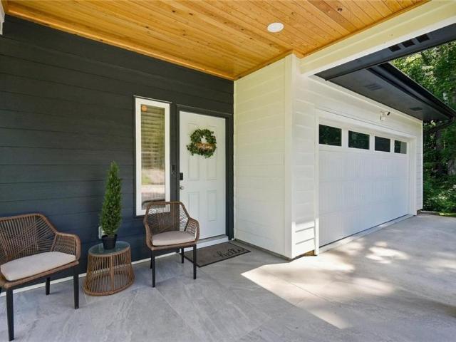 184 Woodland Lane SW