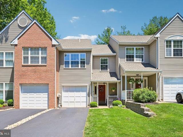 184 Victoria Ct, Doylestown, PA 18901