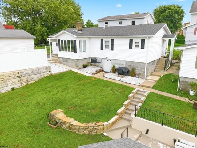 184 Vincent Ave, Westover, WV 26501