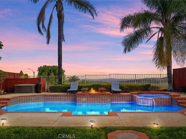 18541 Olympian Ct, Canyon Country, CA 91351