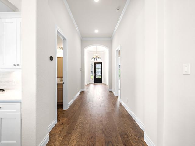 18542 Crowned Connell Court