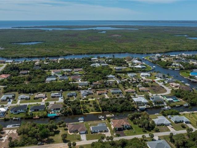 18546 Ashcroft Cir, Port Charlotte, FL 33948