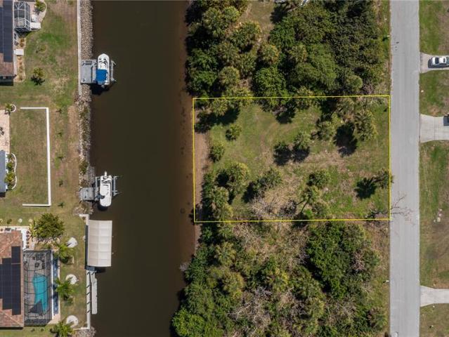 18546 Ashcroft Cir, Port Charlotte, FL 33948 | MLS #C7523
