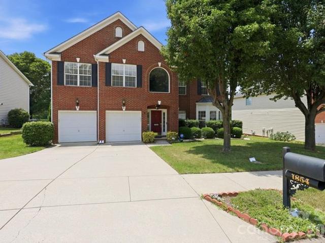 1854 Briarcrest Dr NW, Charlotte, NC 28269