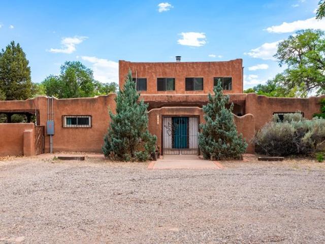 1854 Don Felipe Rd SW, Albuquerque, NM 87105