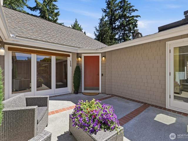 1854 rd Avenue NE