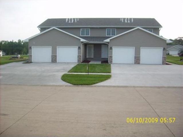 1854 Wrigley St, Ely, IA 52227