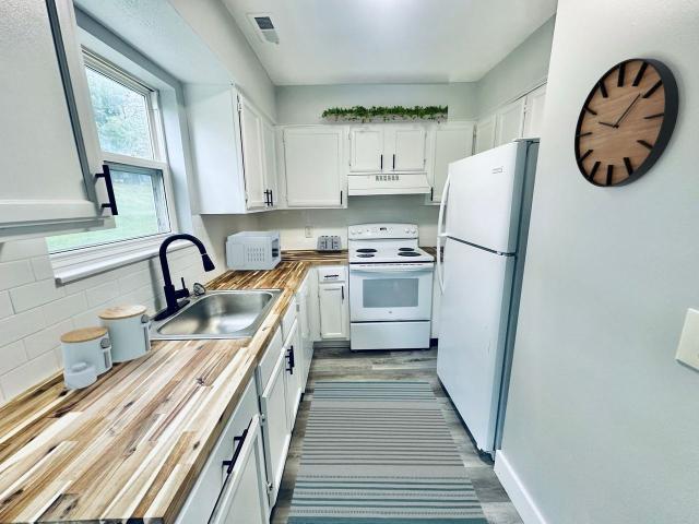 1855 Mechanicsburg Rd. 3 Bedroom Apartment for Rent at 1855 Mechanicsburg Rd, Wooster, OH 44691