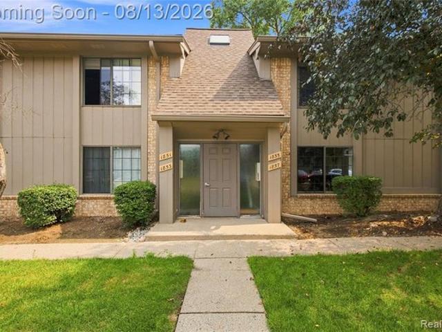 1855 Meadow Dale Ct Unit 18, Rochester Hills, MI 48309
