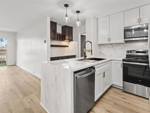 1855 Diamond St Unit 5 230, San Diego, CA 92109