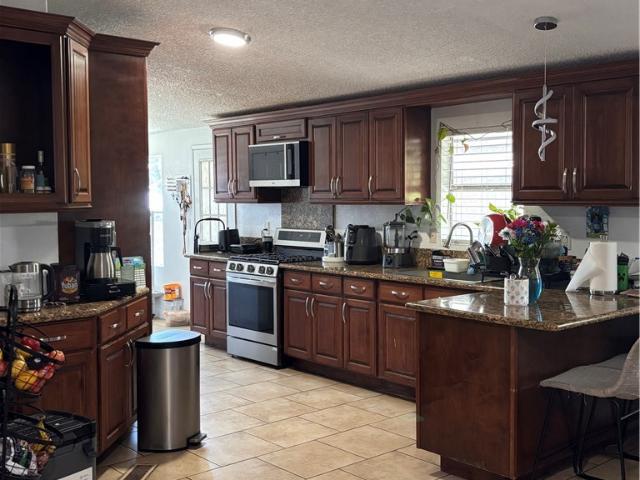 1855 E Riverside Drive E 209