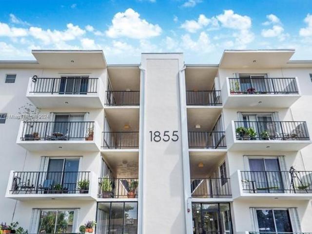 1855 Plunkett St #405, Hollywood, FL 33020