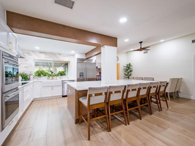 1856 Del Robles Ter, Clearwater, FL 33764