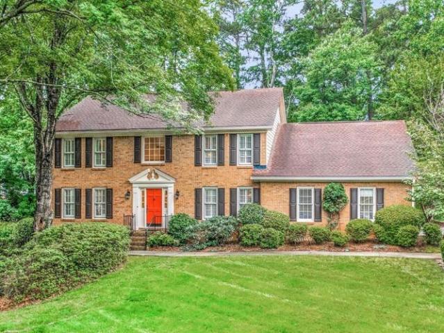 1856 Stapleton Ct, Dunwoody, GA 30338