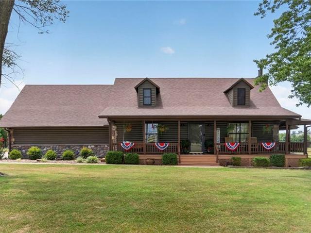 18578 Harmon Rd, Fayetteville, AR 72704