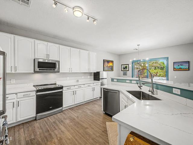 1858 n mandeville lane